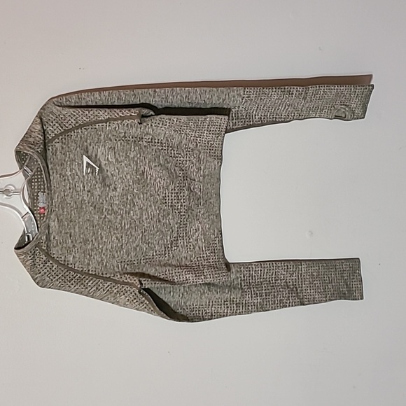 Gymshark | Tops | Gymshark Long Sleeve Crop Workout Top | Poshmark